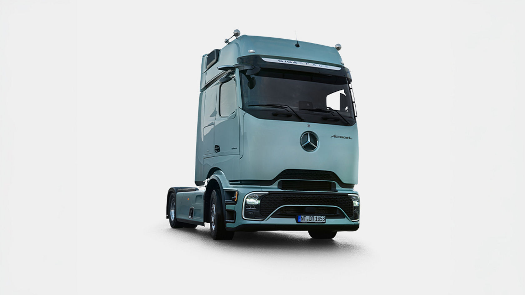 Trucks | Mercedes-Benz Trucks UK