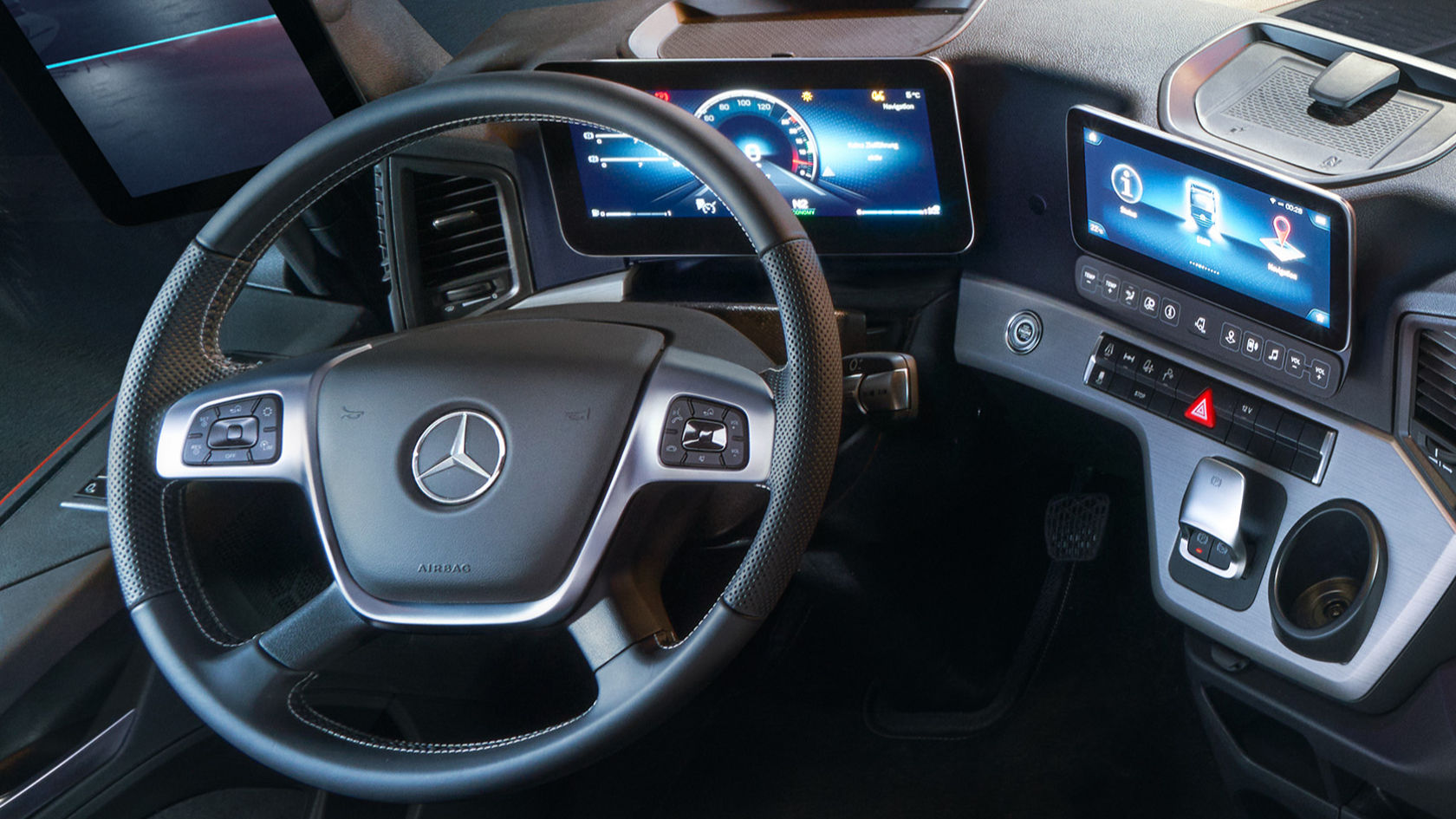 Actros F | Mercedes-Benz Trucks