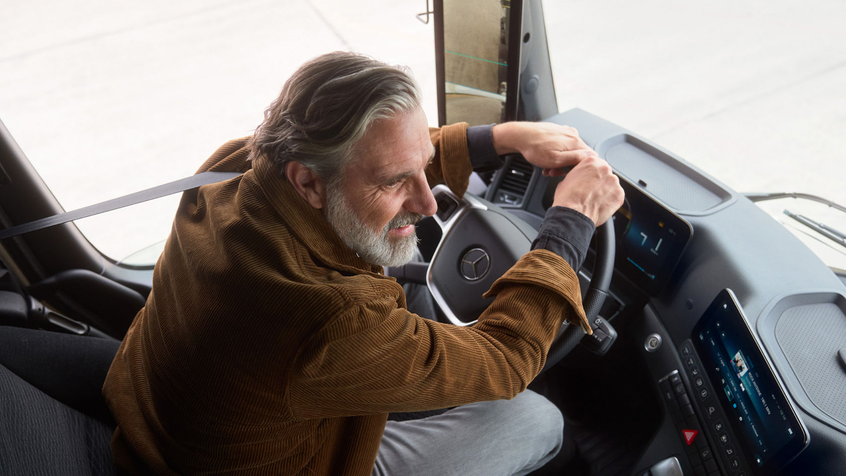 Arocs | Mercedes-Benz Trucks