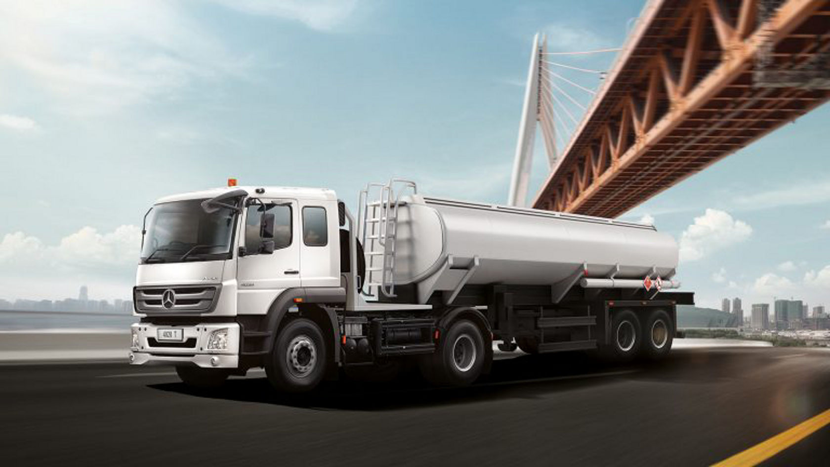 Axor Distribution | Mercedes-Benz Trucks Indonesia