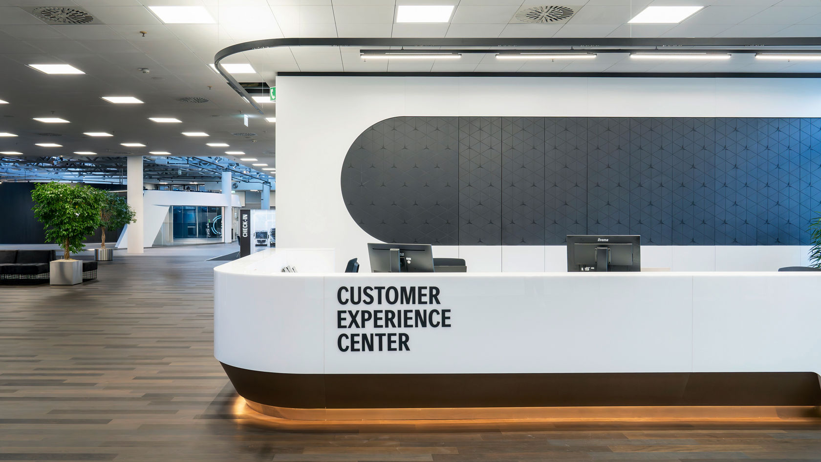 BIC and Customer Experience Centre | Mercedes-Benz Trucks Guinea-Bissau