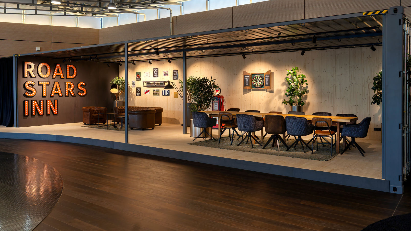 BIC and Customer Experience Centre | Mercedes-Benz Trucks Hong Kong