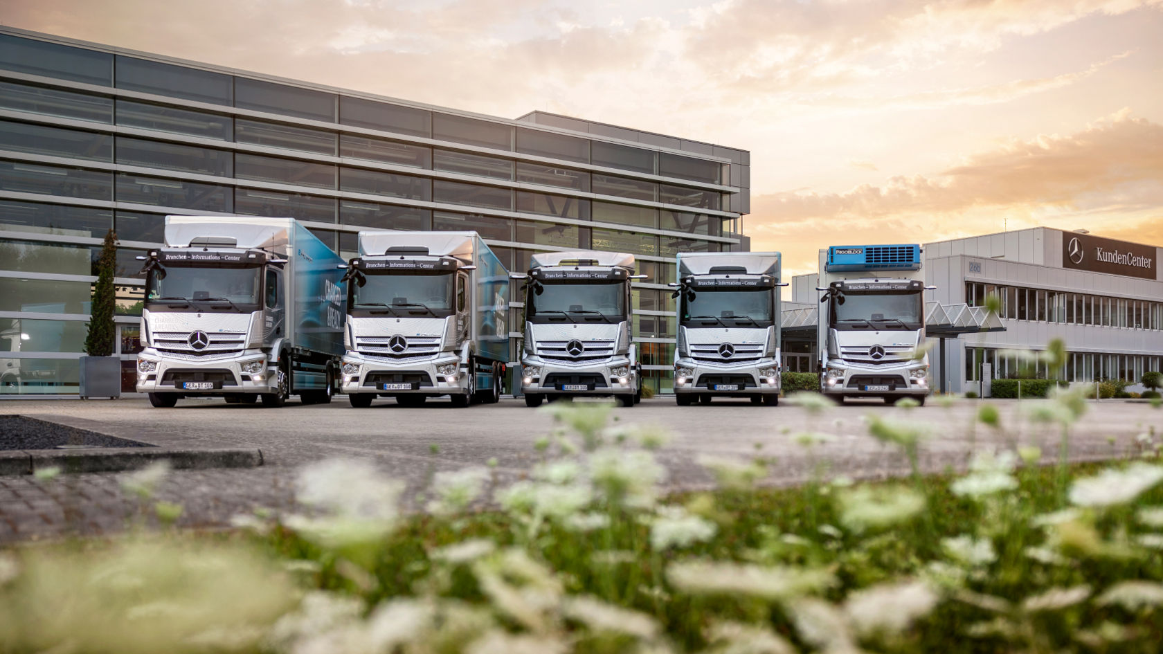 Custom Tailored Trucks | Mercedes-Benz Trucks International