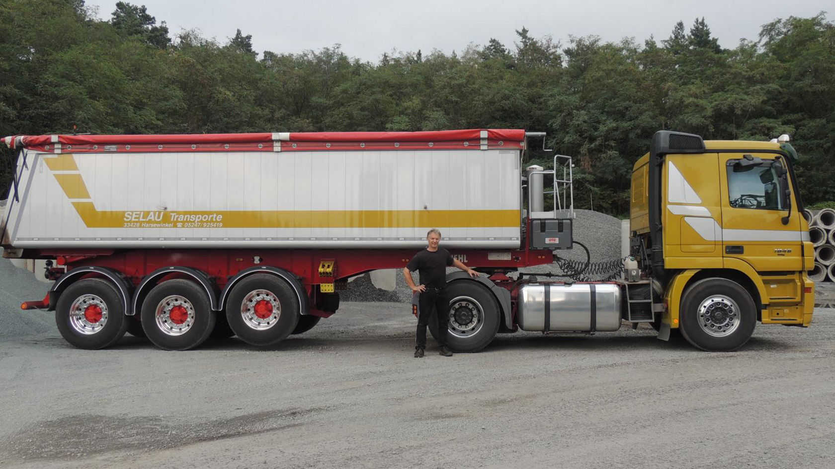 Kilometermillionär: Christian Selau | Mercedes-Benz Trucks