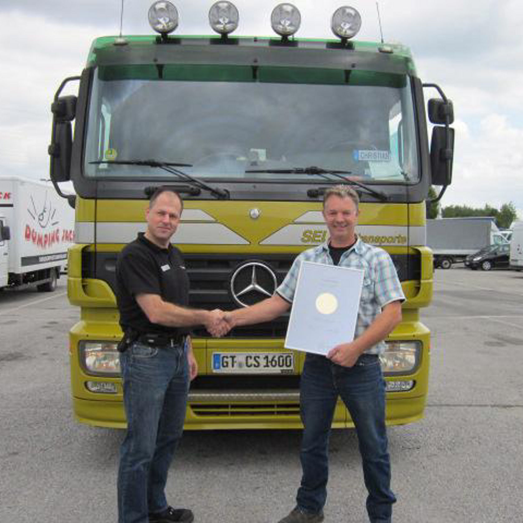 Kilometermillionär: Christian Selau | Mercedes-Benz Trucks Deutschland