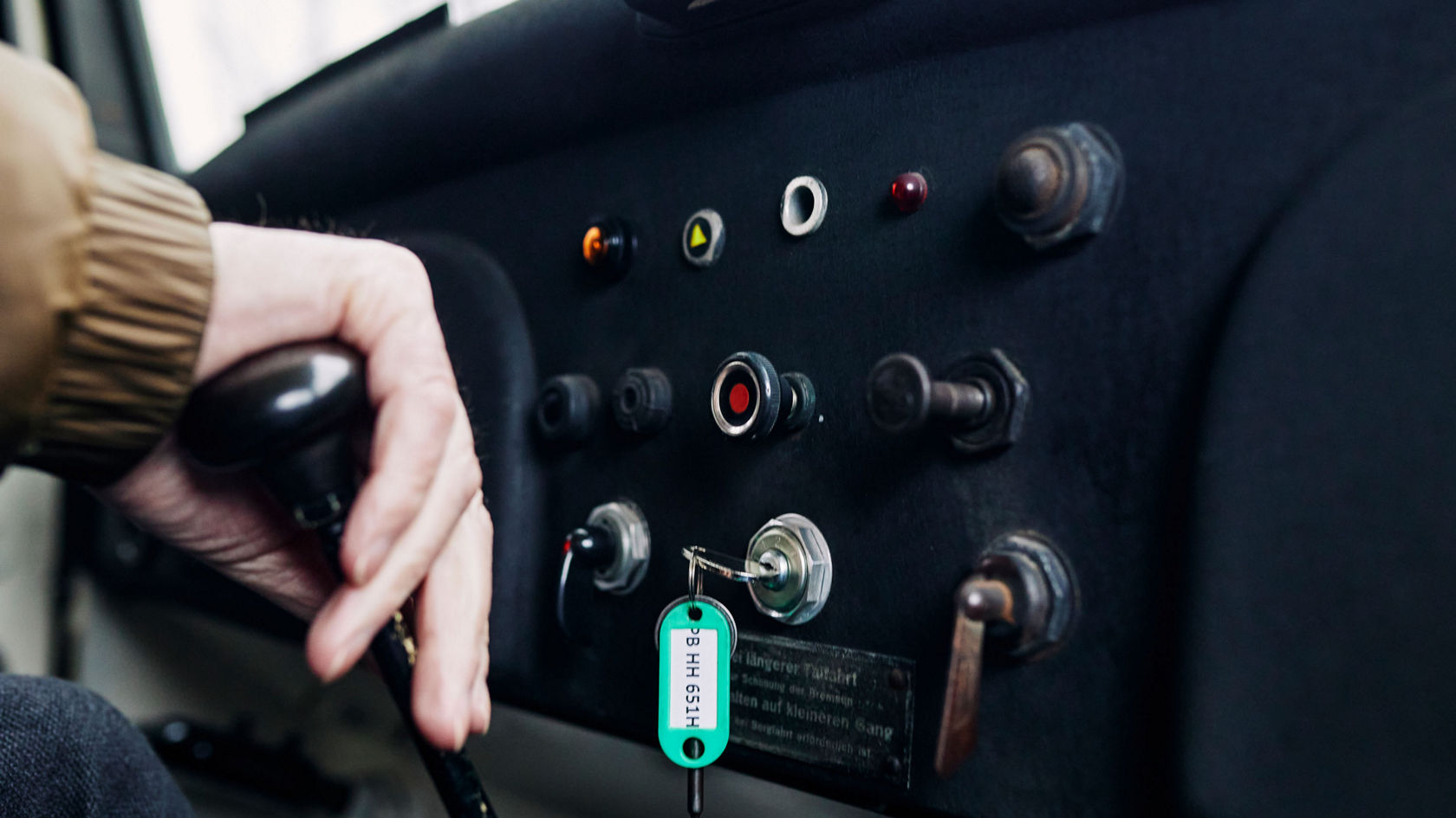 Som ny: L 3500 från åkeriet Henke | Mercedes-Benz Trucks Sverige